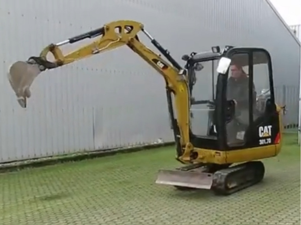 Міні-екскаватор Caterpillar 301.7D